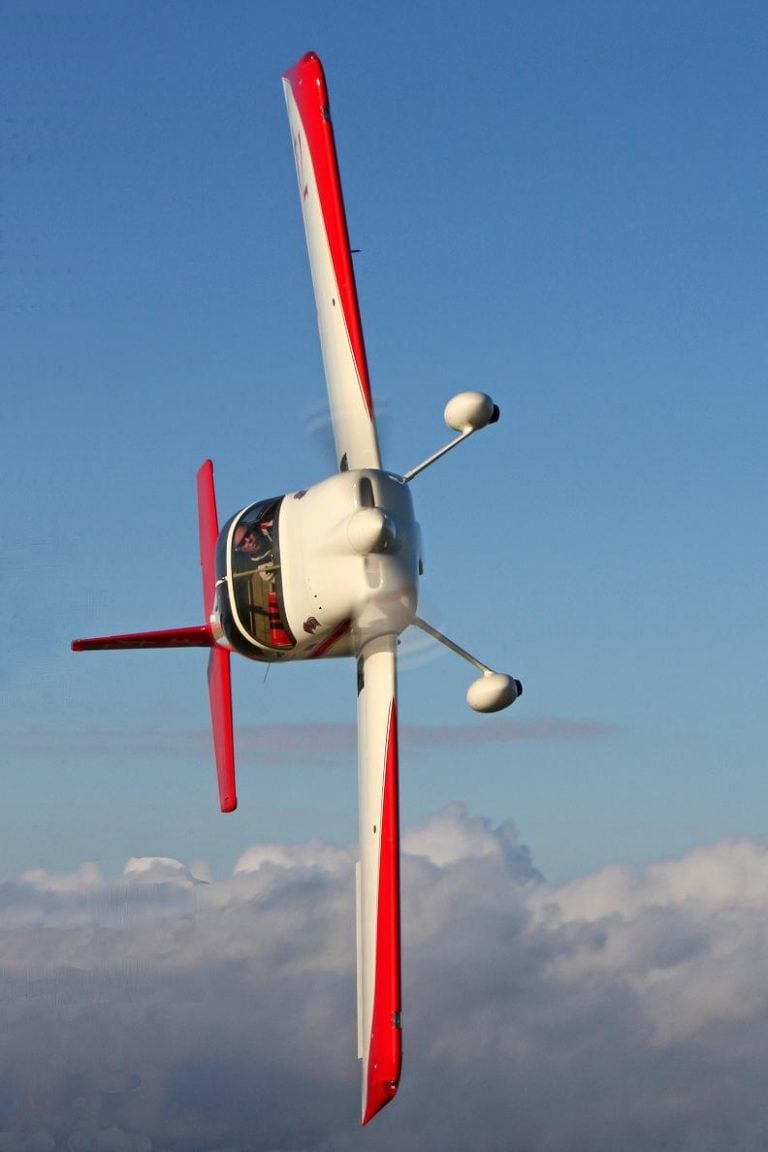 Flying an RV - Van's Aircraft Total Performance RV Kit Planes