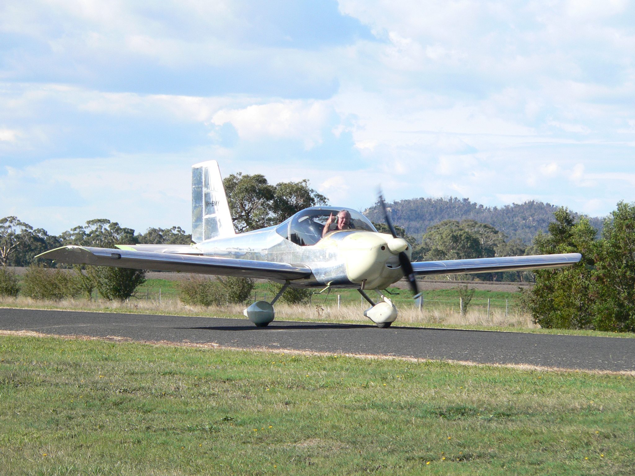 Marcus Bootle/Alan Searle - RV-12! - Van's Aircraft Total Performance ...
