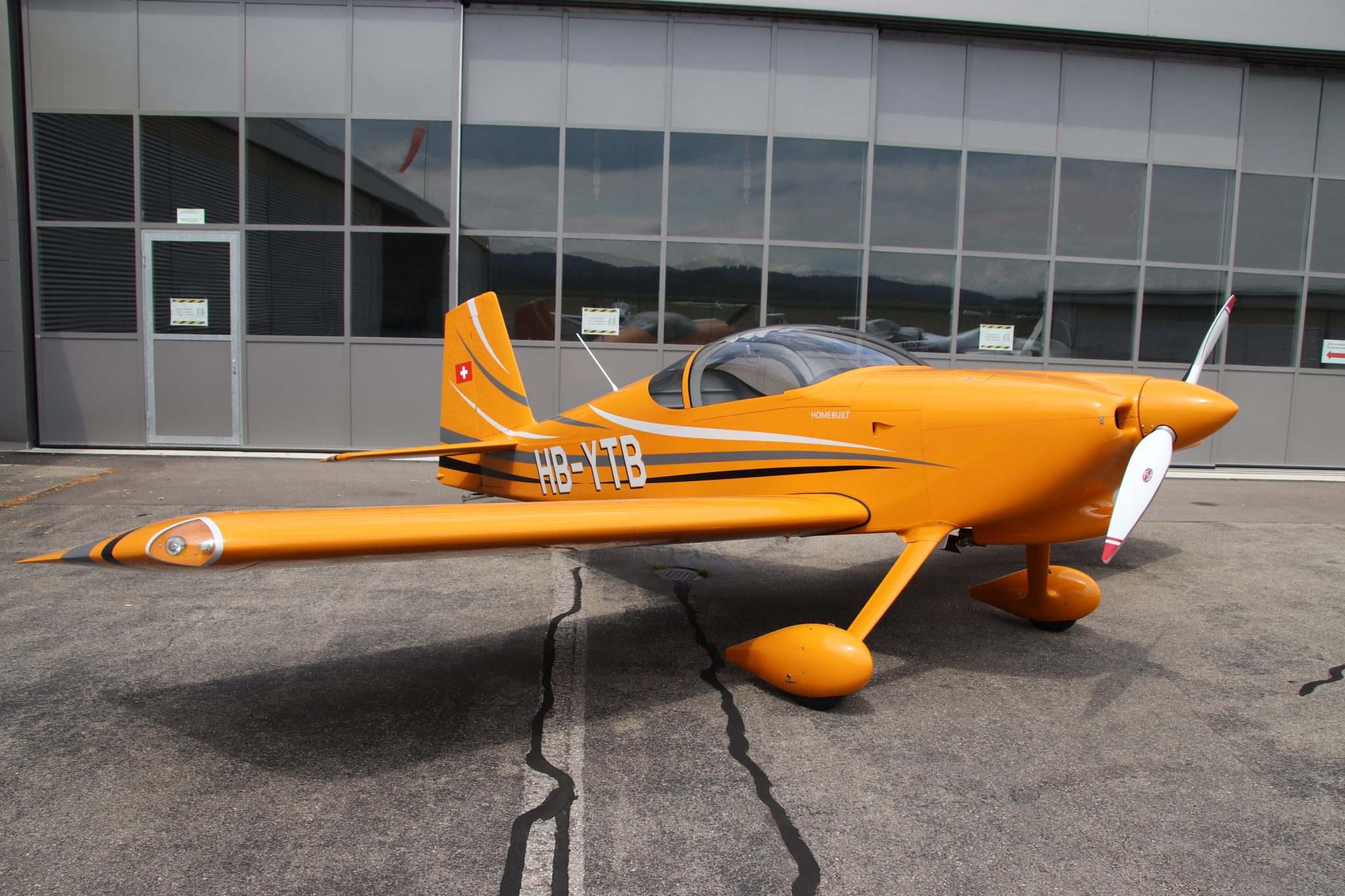 Daniel Sulzer's New RV-7 - Van's Aircraft Total Performance RV Kit Planes