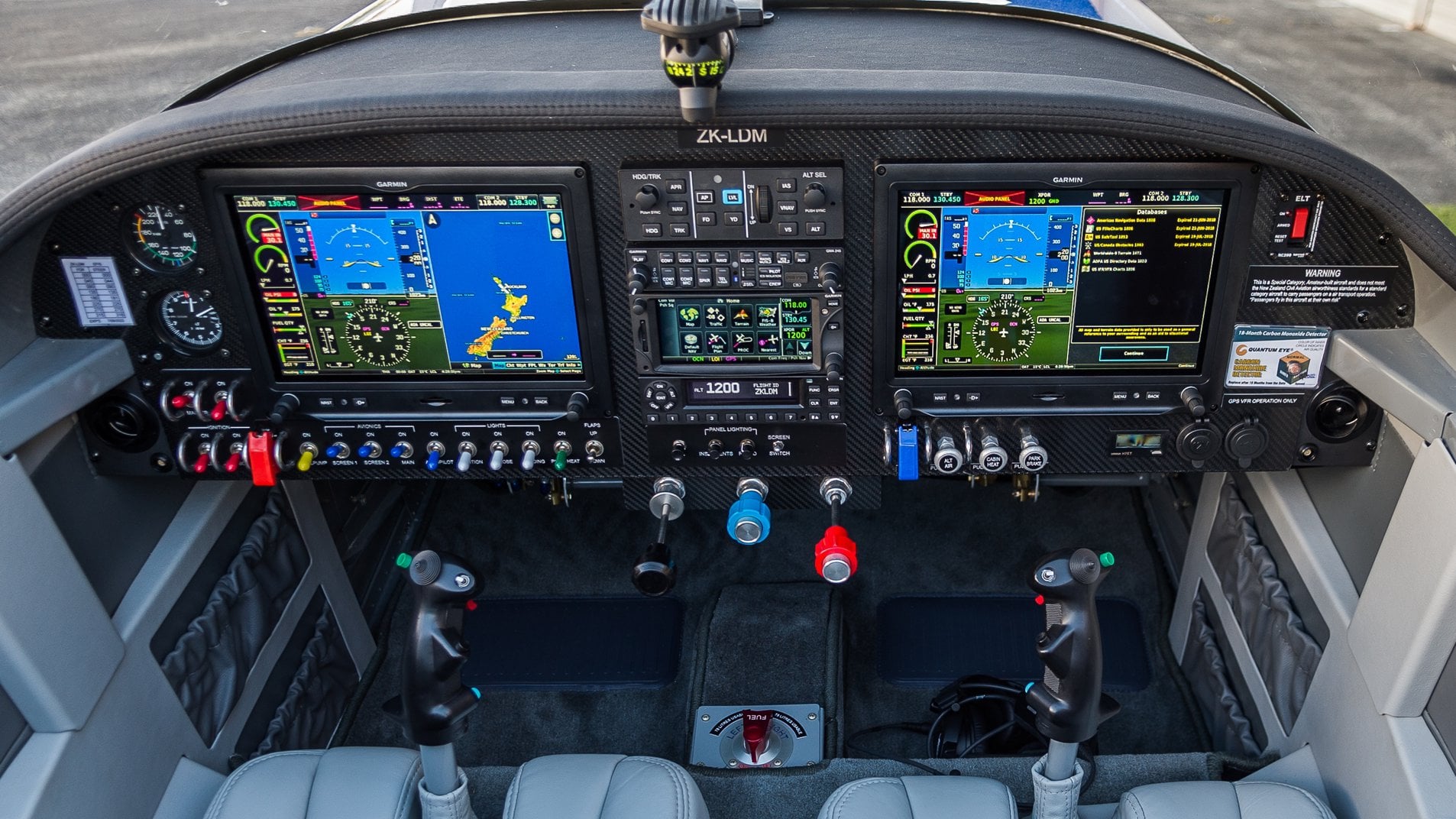 Lloyd Morris' New RV-7 in New Zealand - Van's Aircraft Total ...