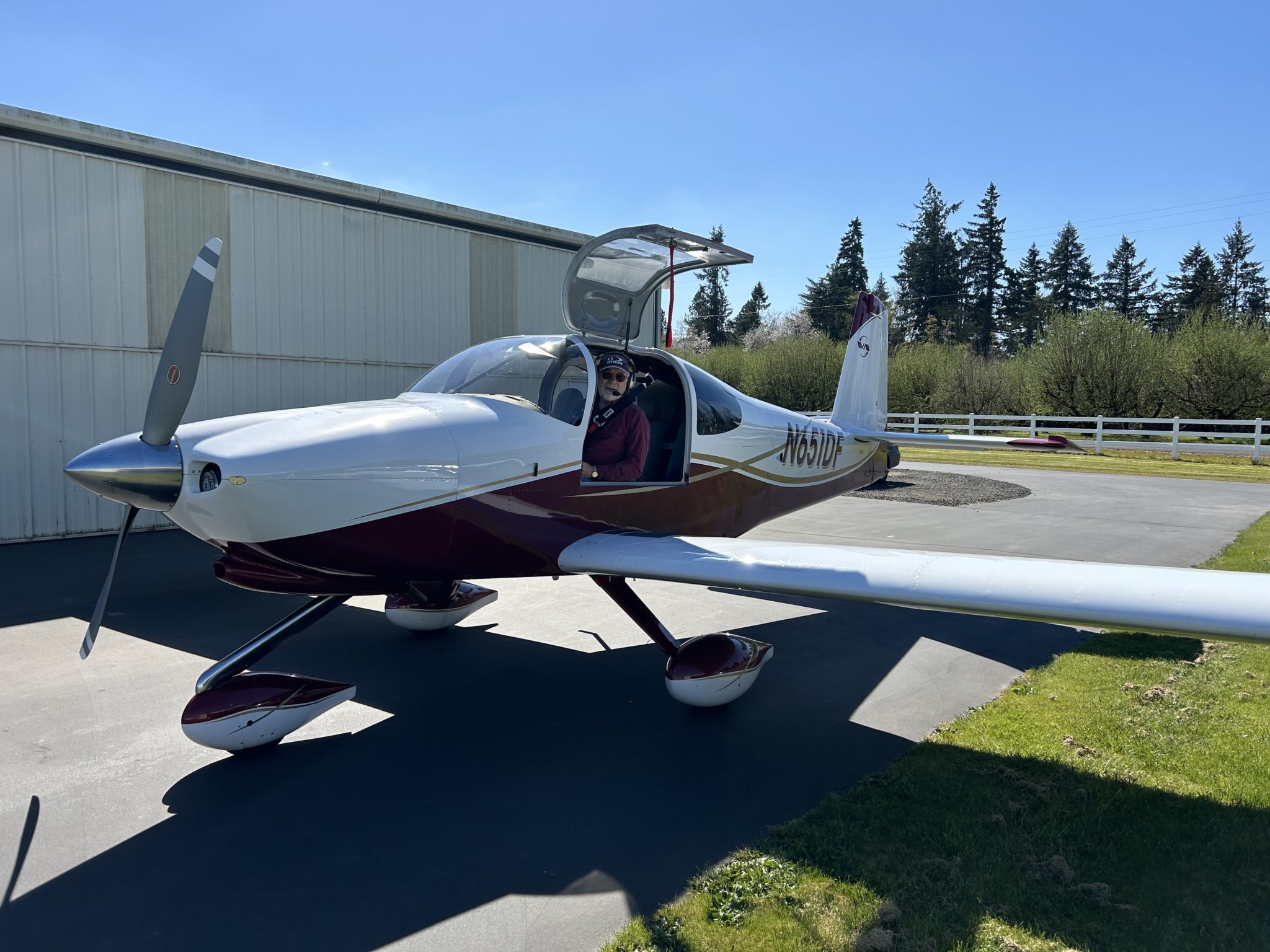 Jim Frisbie's RV-10 - Van's Aircraft Total Performance RV Kit Planes