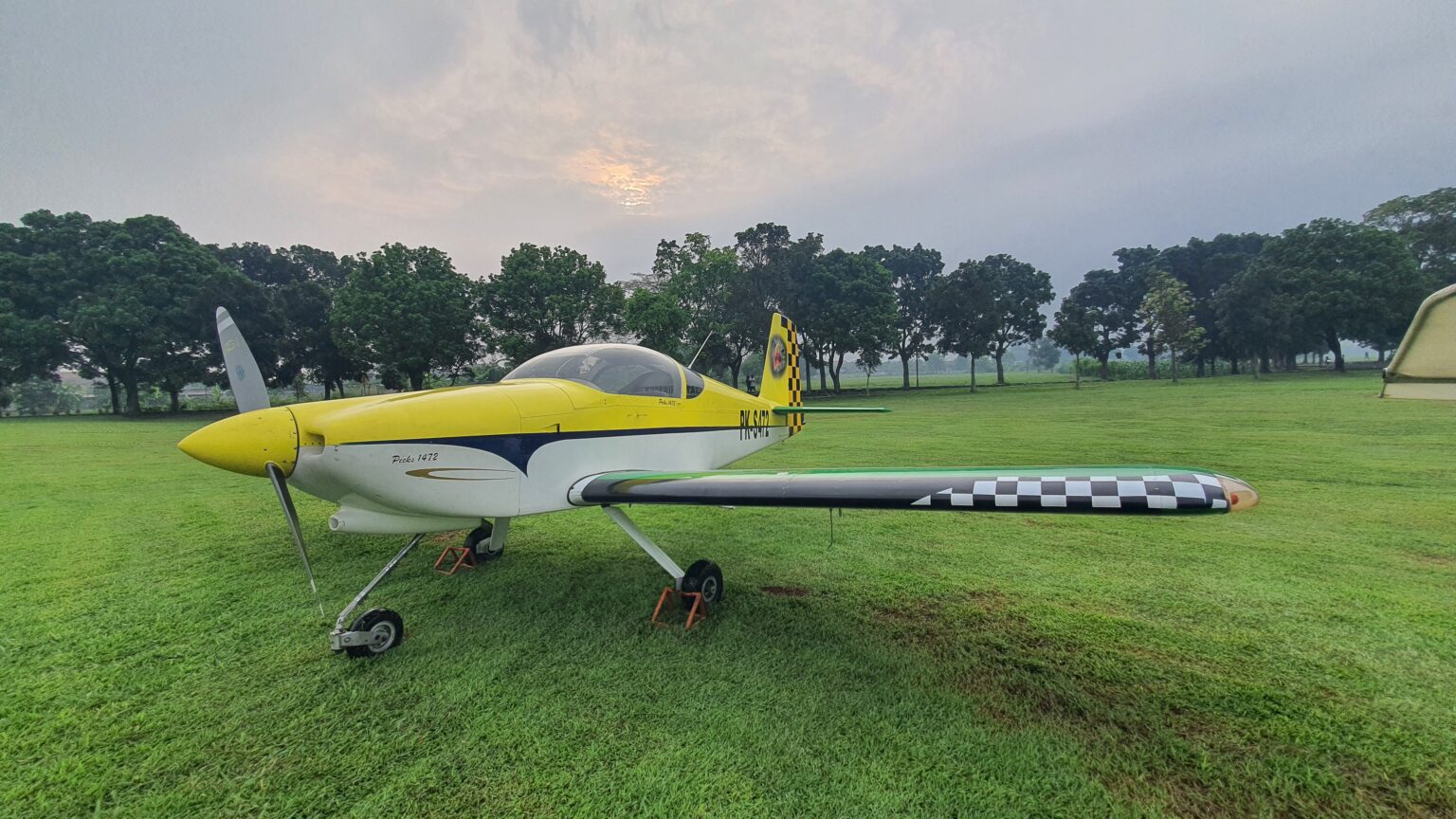 Pecks' RV-7A - Van's Aircraft Total Performance RV Kit Planes