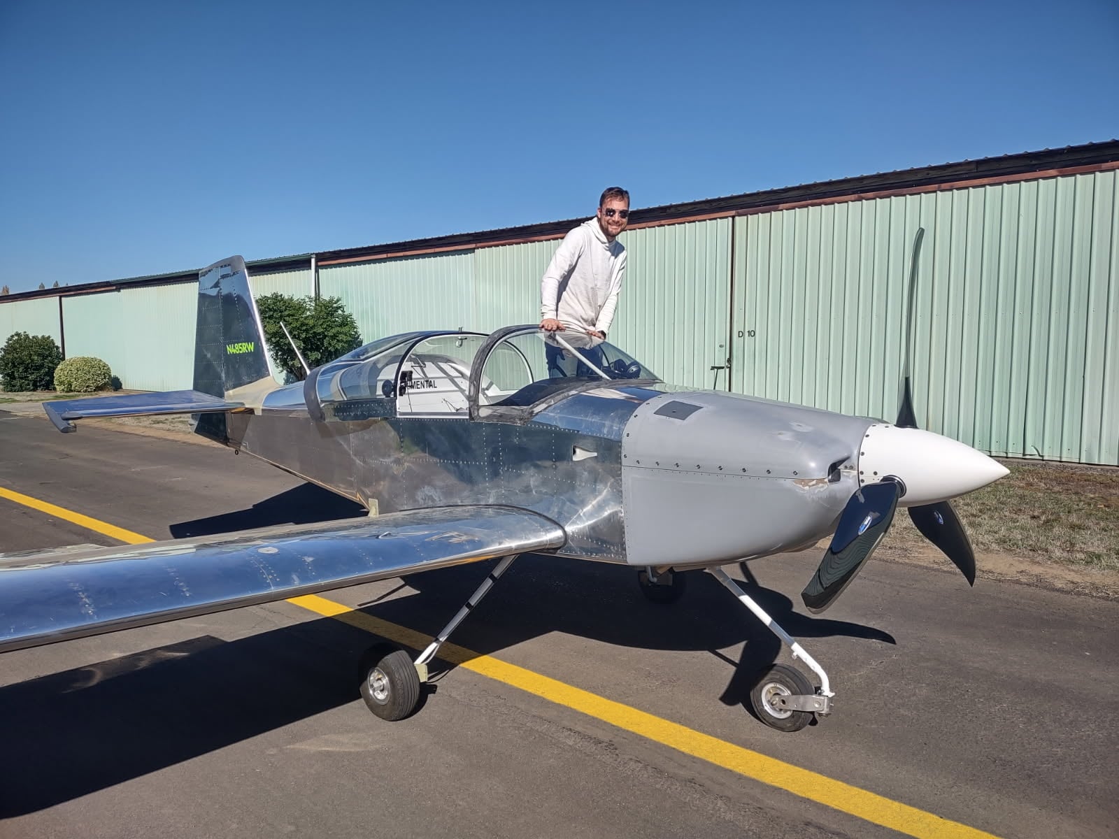 Ryan Moss' RV-7A - Van's Aircraft Total Performance RV Kit Planes